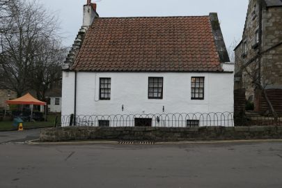 Stag House and Stag Inn - Falkland Historic Buildings
